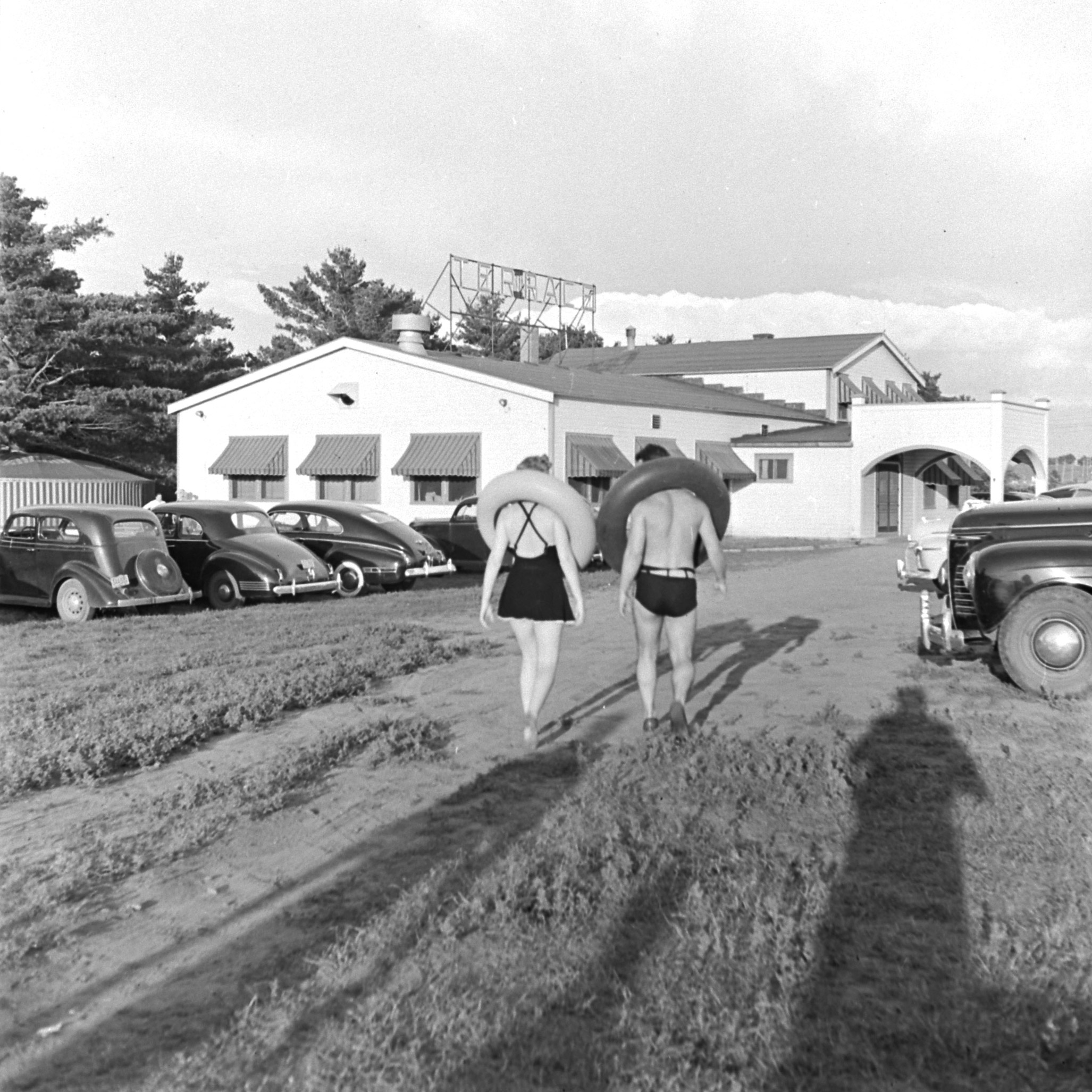 Classic Summer Fun from LIFE Magazine: The Floating Party