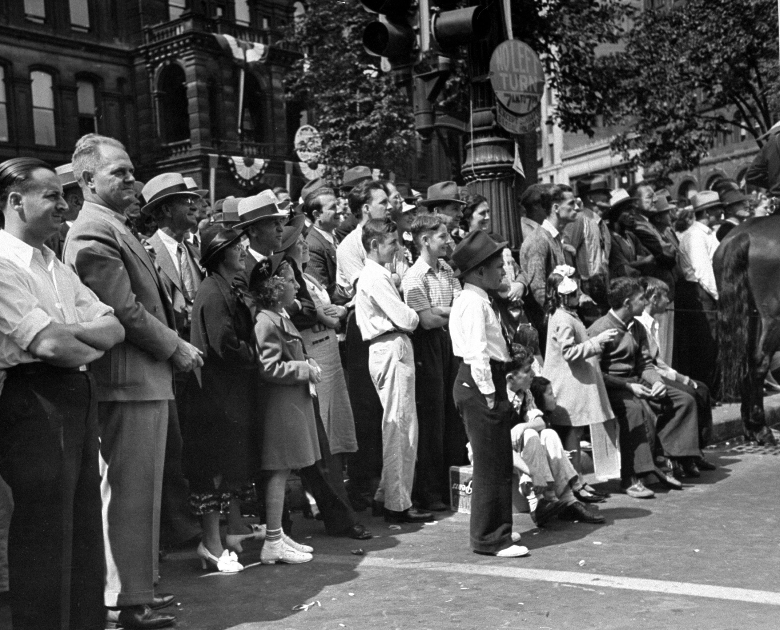 Labor Day: Photos from a 1930s Parade in Detroit