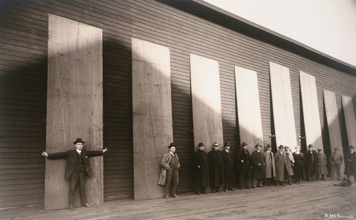 What Images of Construction and Destruction Teach Us About Photography