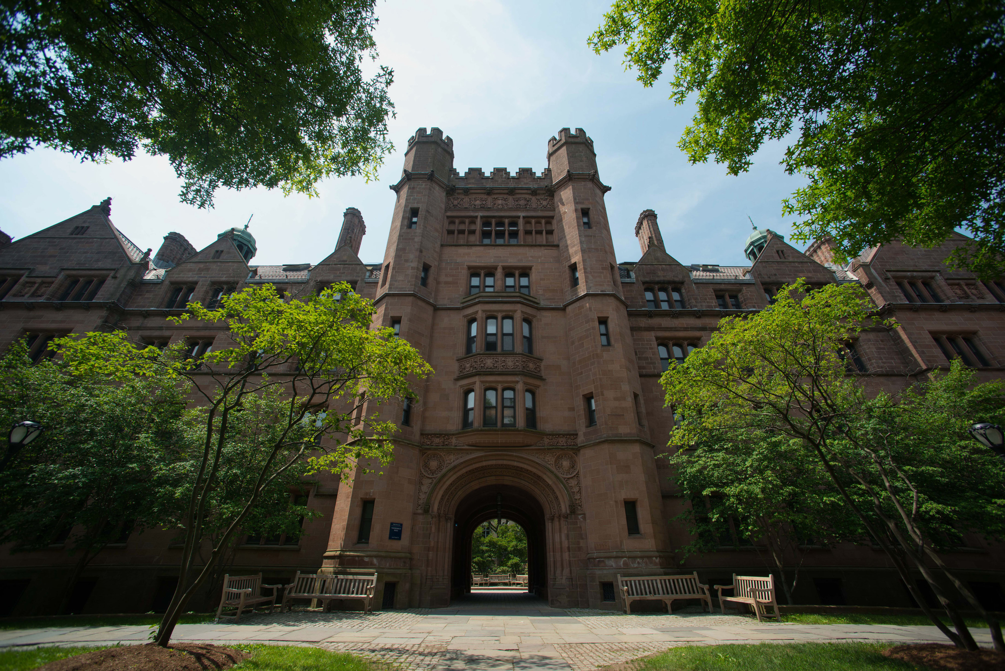 Yale: Black Student Calls for Accountability After 911 Call