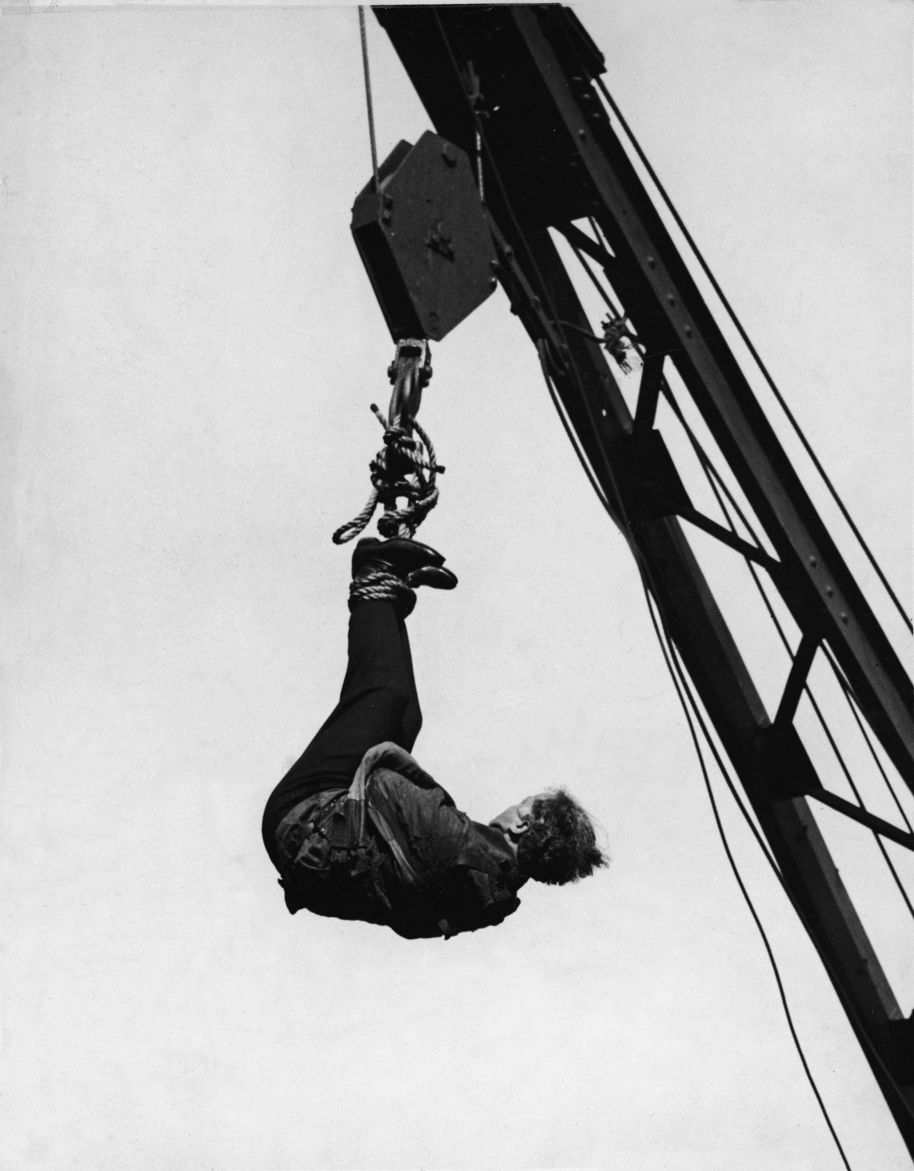 Houdini Photos: The Famous Magician's Best Stunts