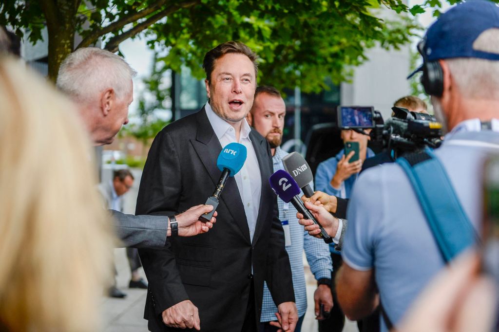 Twitter Trial Against Musk Is Halted to Allow Deal to Close