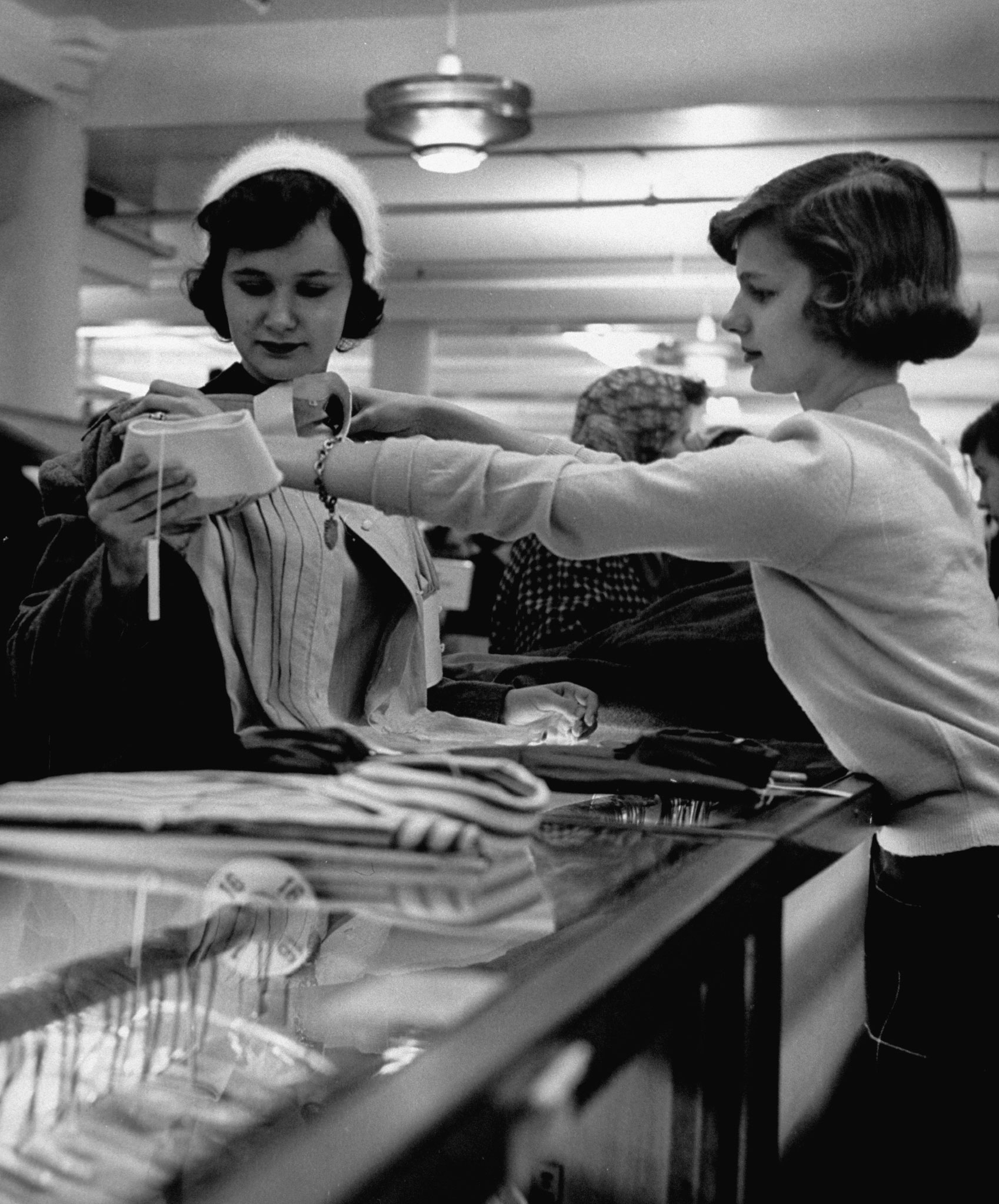'The Luckiest Generation': LIFE With Teenagers in 1950s America