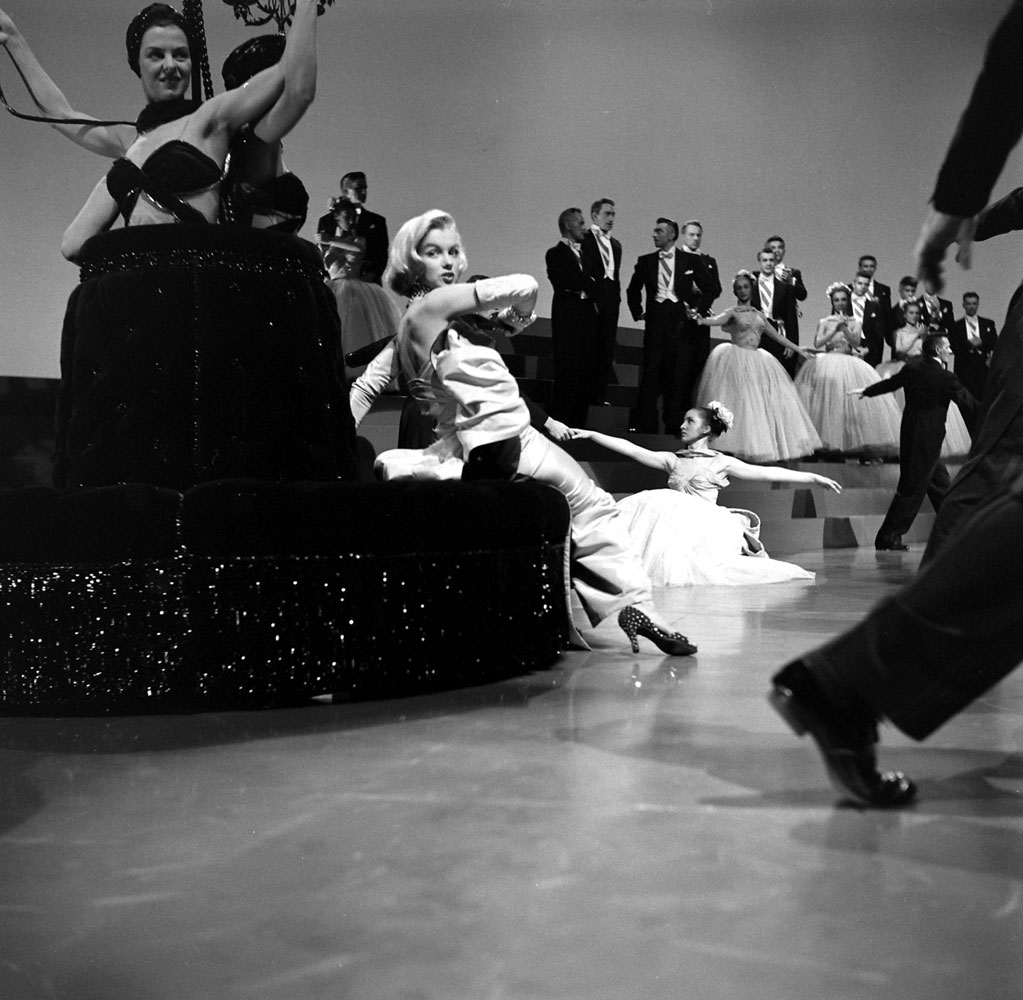 Marilyn Monroe, Jane Russell: On the Set of 'Gentlemen Prefer Blondes'