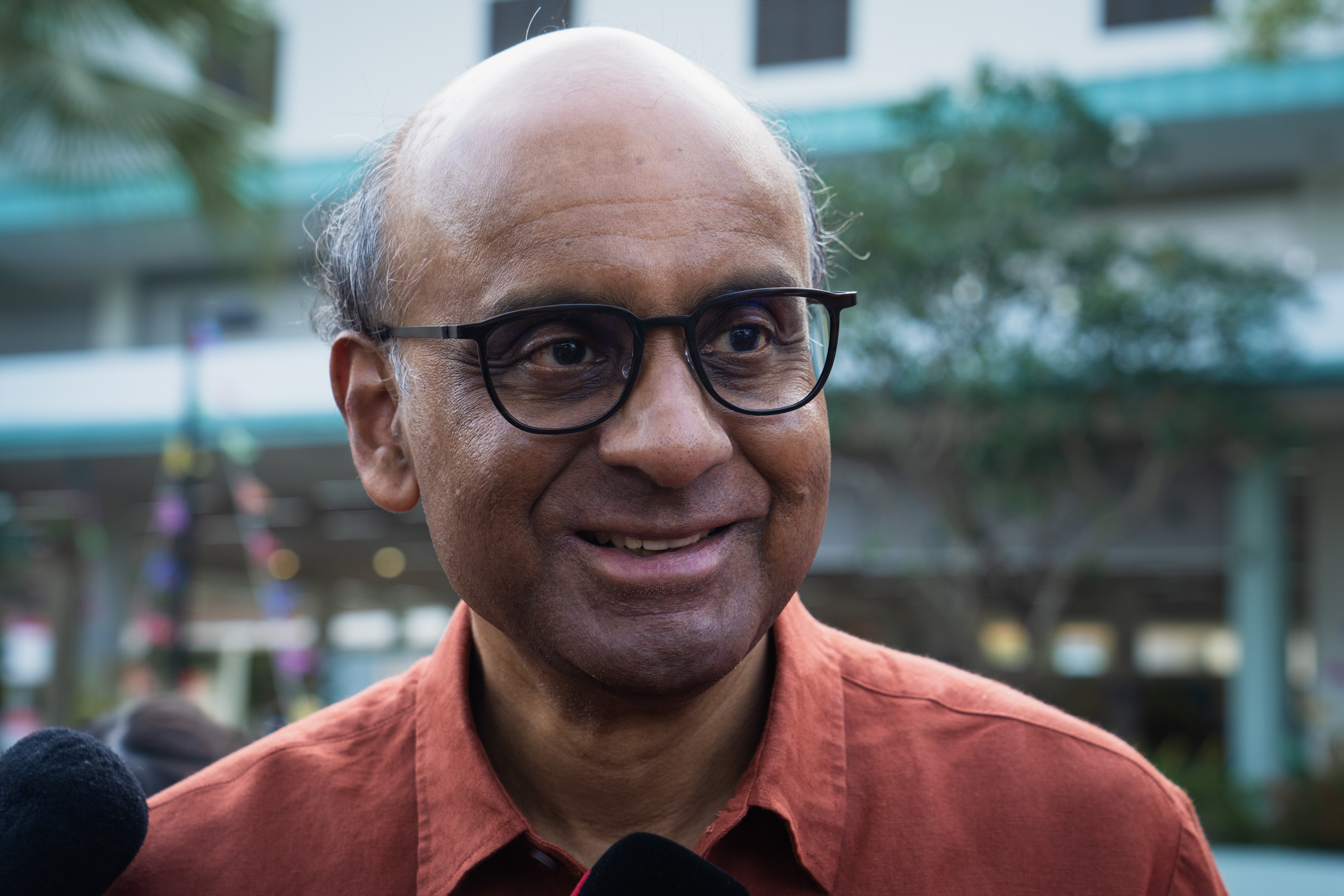 Singapore’s Former Deputy Premier Tharman Wins Presidency by a Landslide