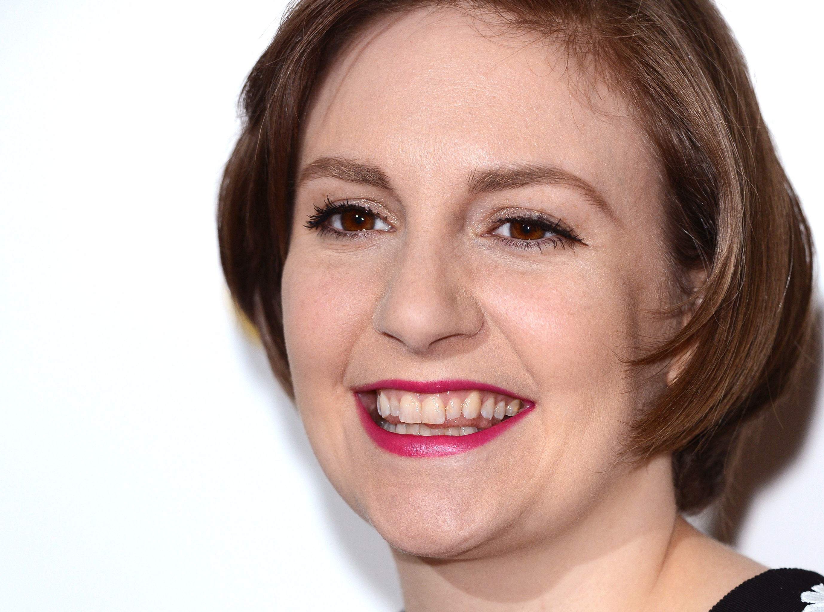 Lena Dunham Writing Archie' Comic For Roberto Aguirre-Sacasa