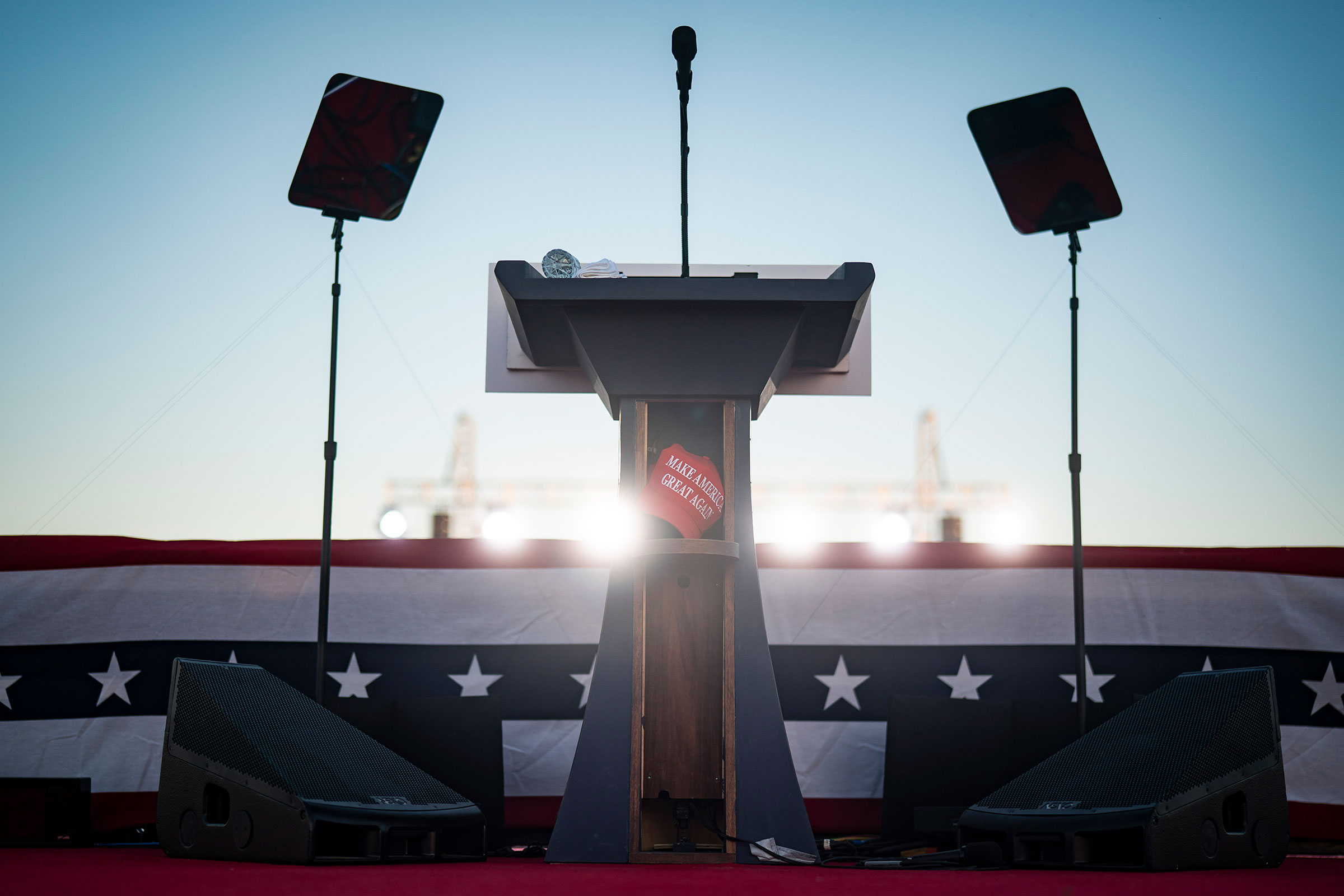 Tina Nguyen on Her Book 'The MAGA Diaries'