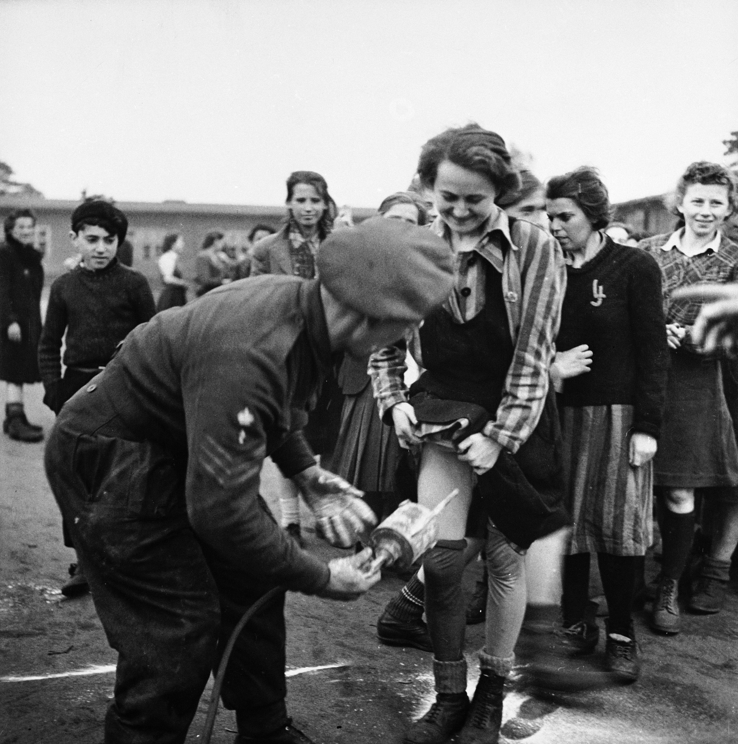 Holocaust Remembrance Day: How Germany First Marked Jan. 27