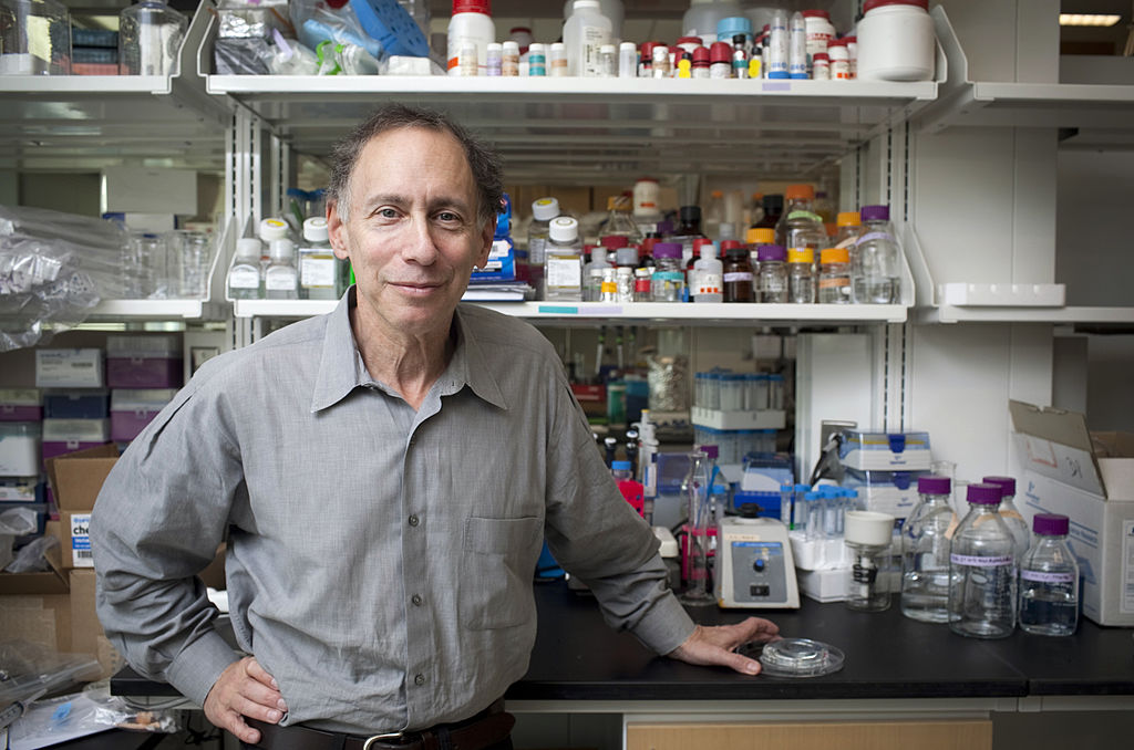 MIT Professor's Moderna Investment Now Worth Nearly $1 Billion