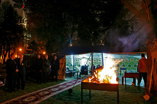 Inside the Tents of Muammar Gaddafi - Photo Essays - TIME