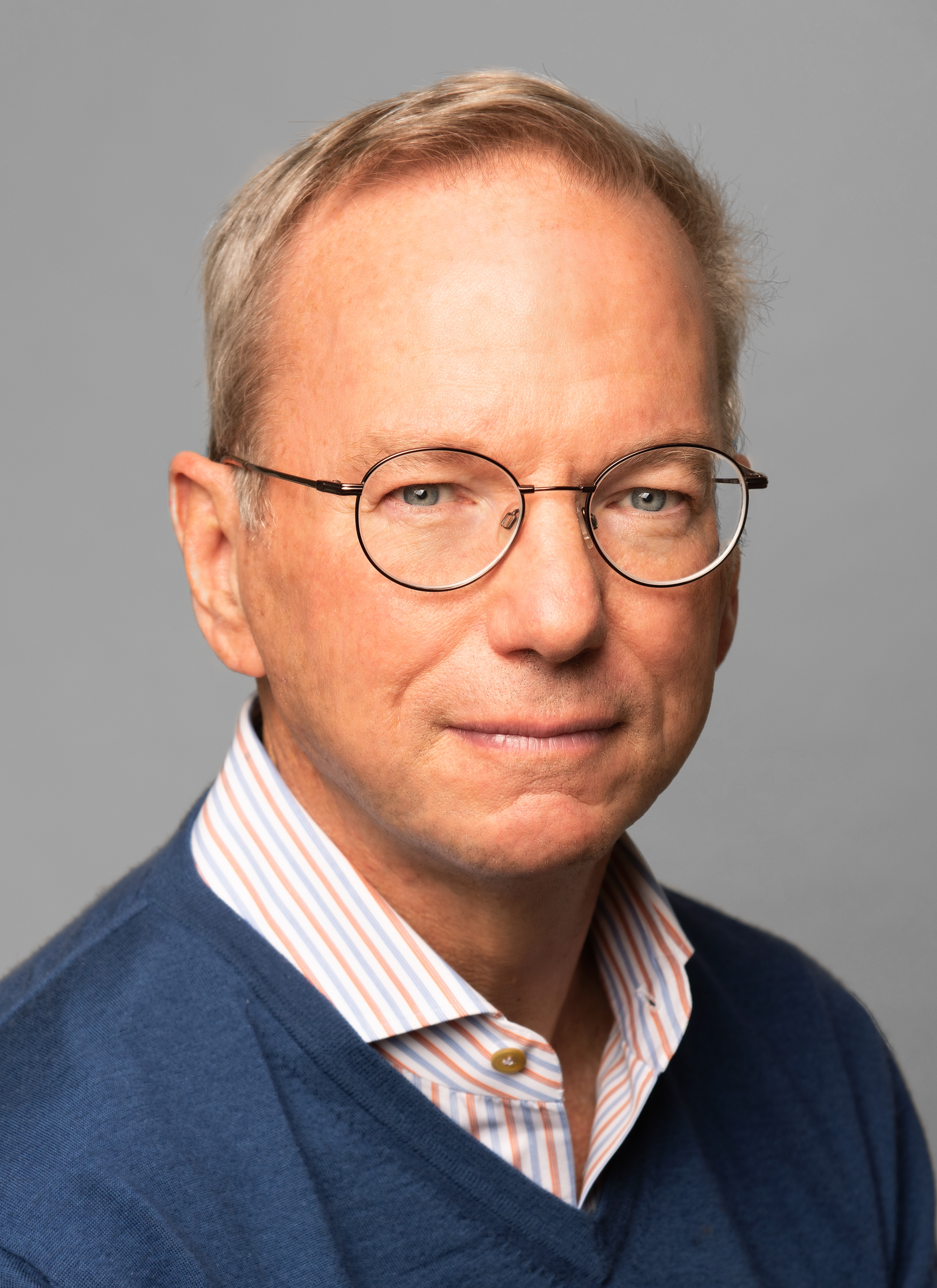 Ex-Google CEO Eric Schmidt Talks Talks Tech, Young Leaders