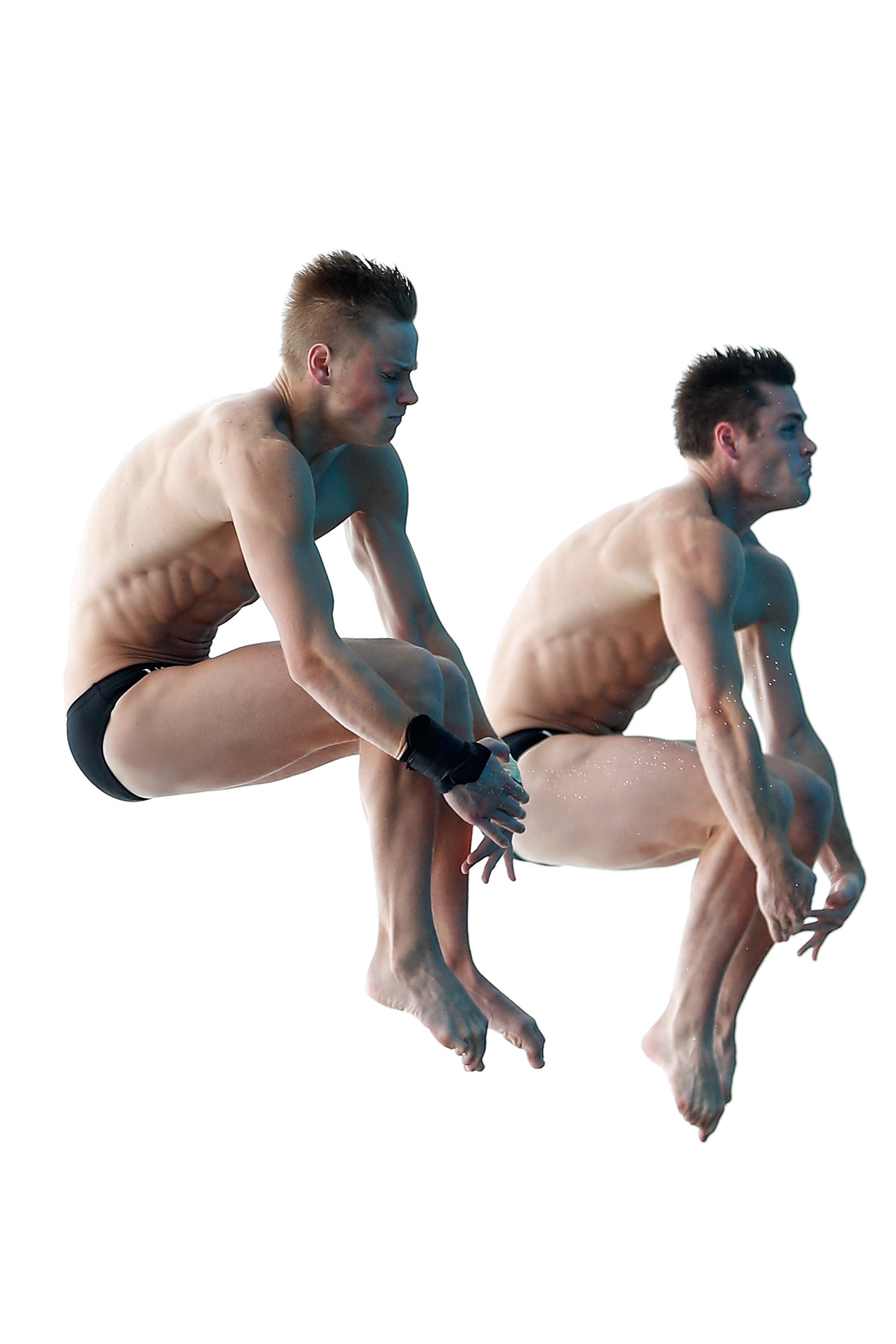 Watch Two Filipino Divers Spectacularly Mess Up at the SEA Games