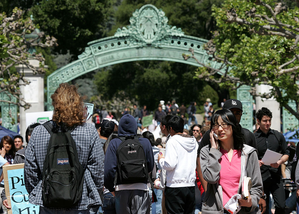 A Botched FAFSA Rollout Leaves Students Worried