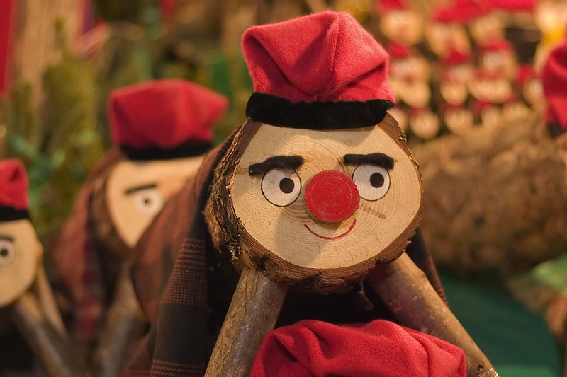30 Christmas Traditions From Around the World