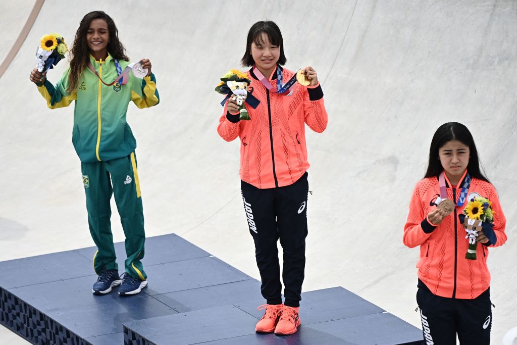 Tokyo Olympics: 13-Year-Old Stars Win Women's Skateboarding