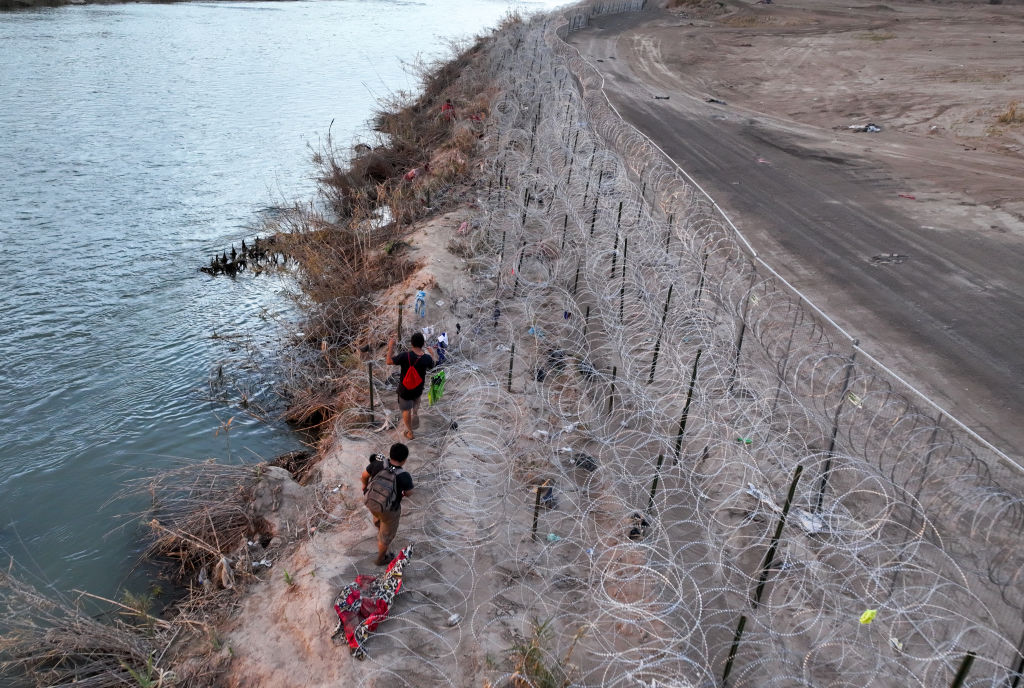 Immigration Surge Forecasted to Boost U.S. Economy