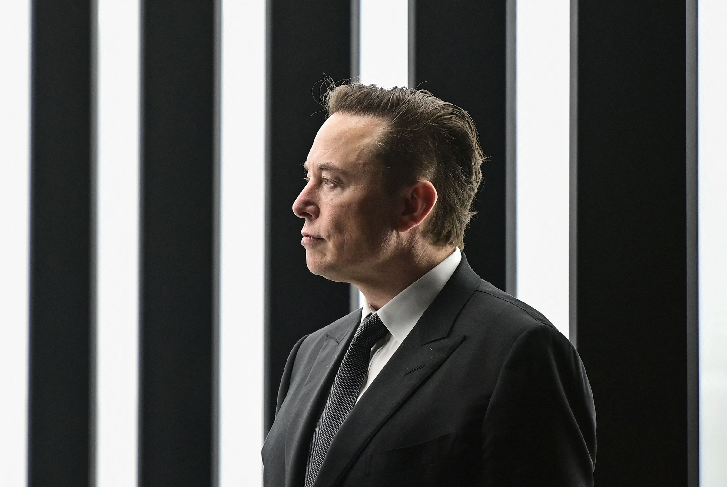 What Elon Musk’s Bid to Buy Twitter Means for Free Speech