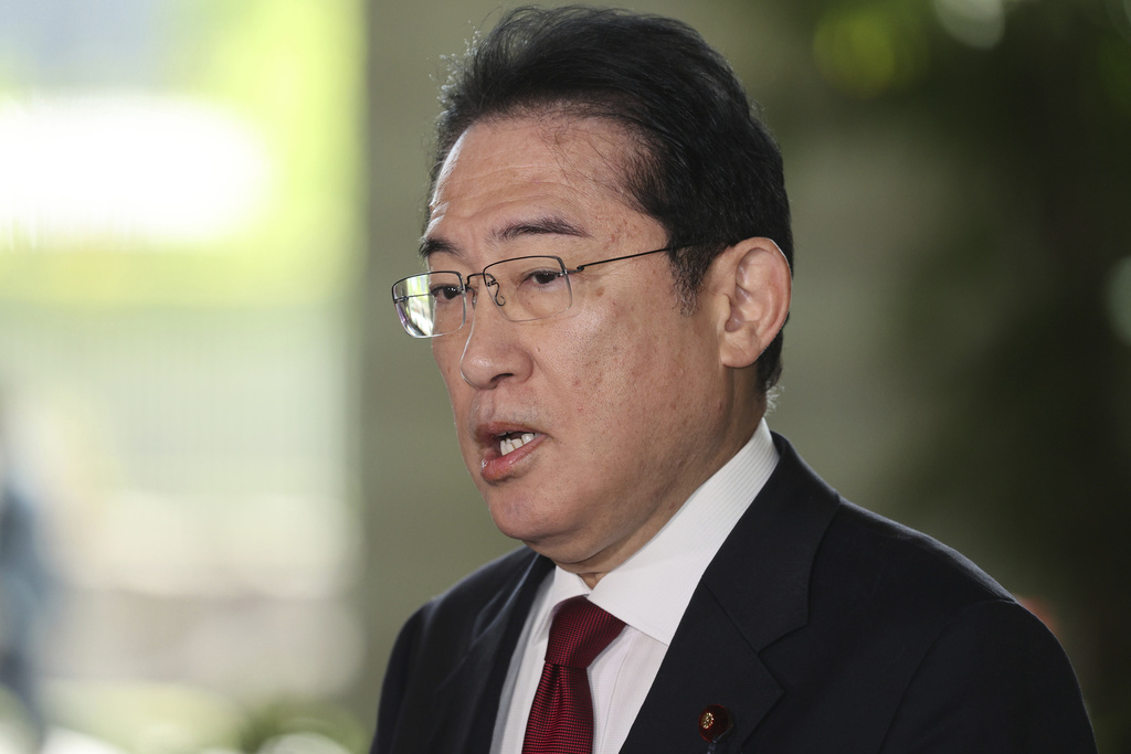 Japanese PM Fumio Kishida Unhurt, Resumes Campaigning After Bomb Scare