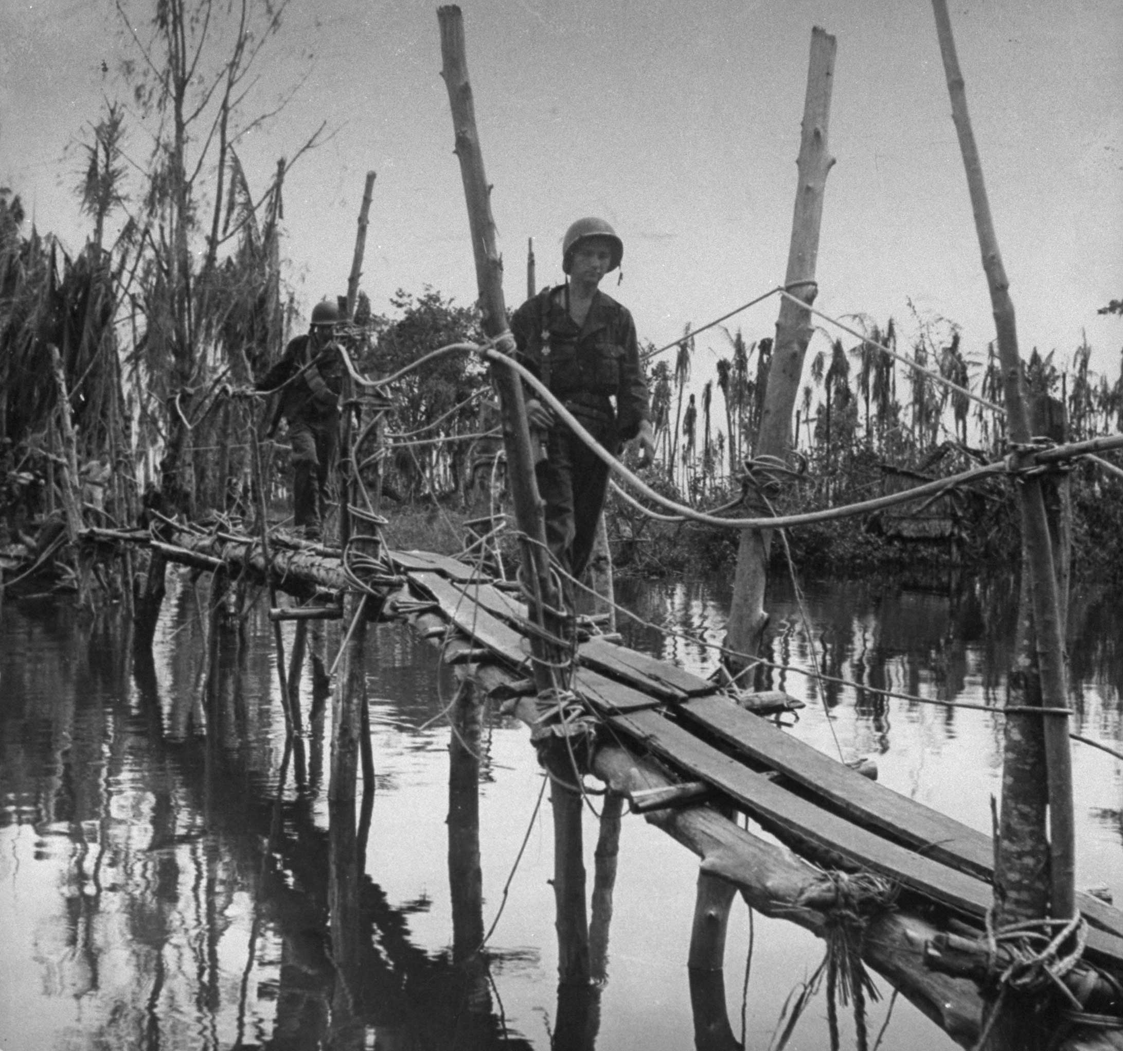 'Dead Americans at Buna Beach': The Photo That Won World War II