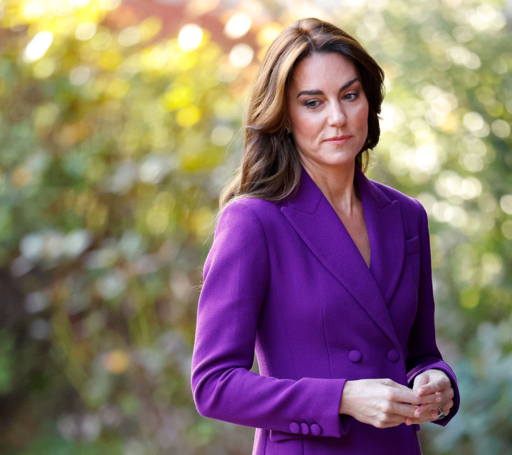How Kate Middleton's Photo Controversy Exposes Royal Flaws