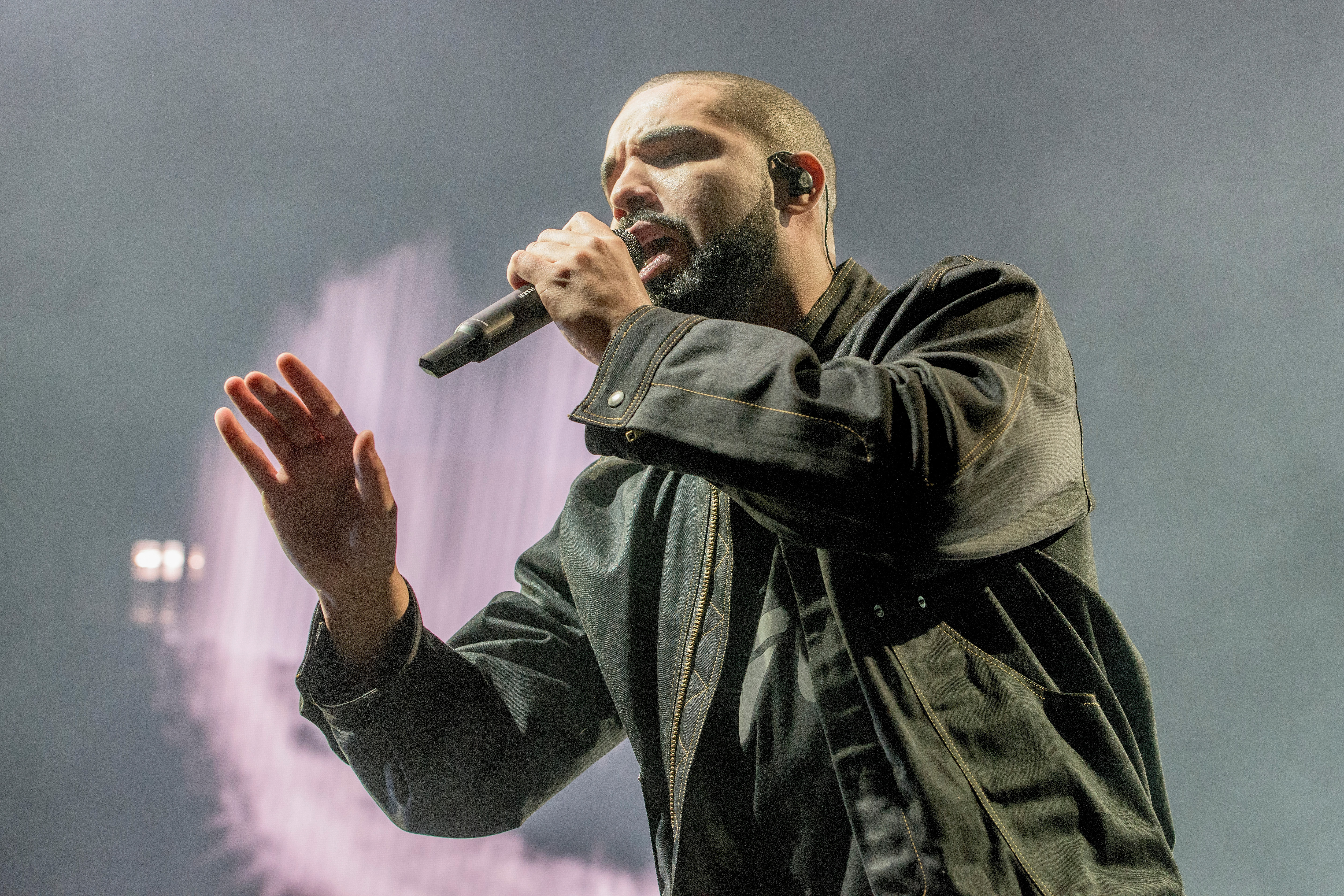 Drake's One Dance Is Spotify's Song of the Summer 2016