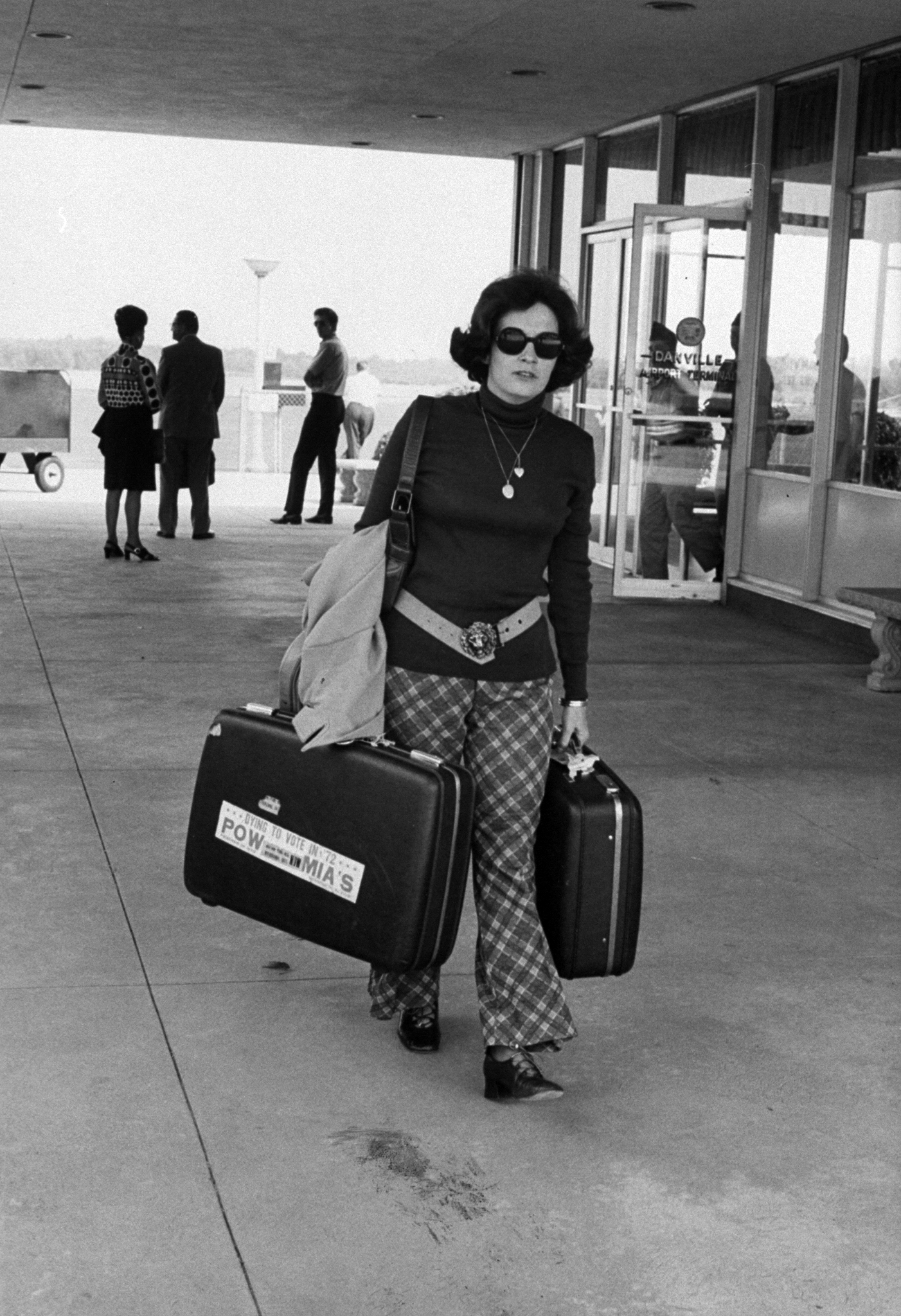 The Vietnam War: POW Hal Kushner and Wife in LIFE Magazine