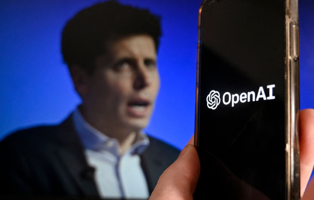 OpenAI in ‘Intense Discussions’ to Unify Company, Memo Says