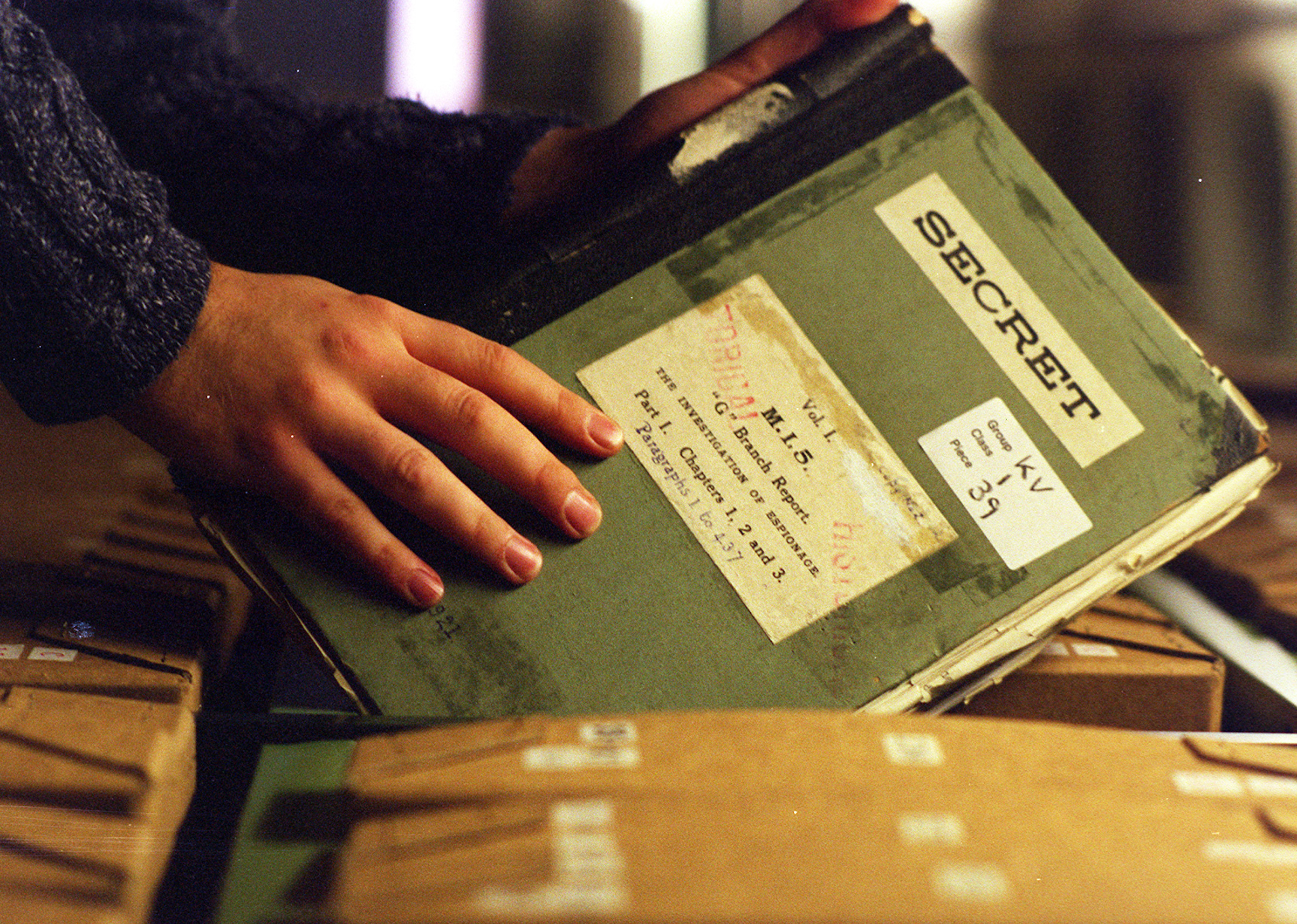 The Complicated Relationship Between MI5 and the FBI