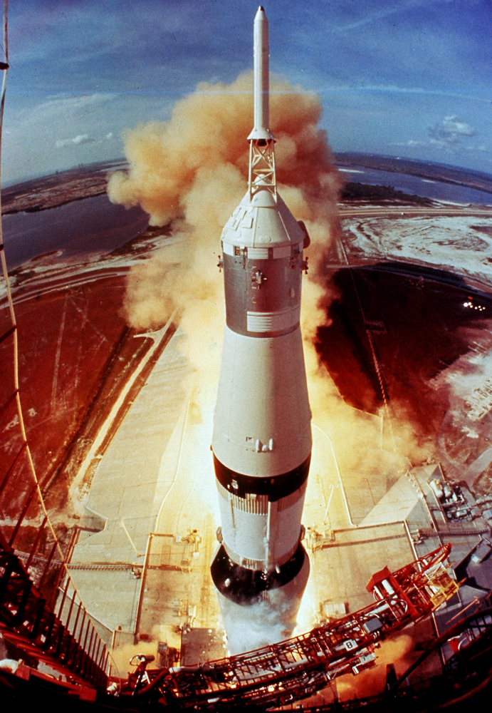 See the Most Iconic Photos in Space Travel History