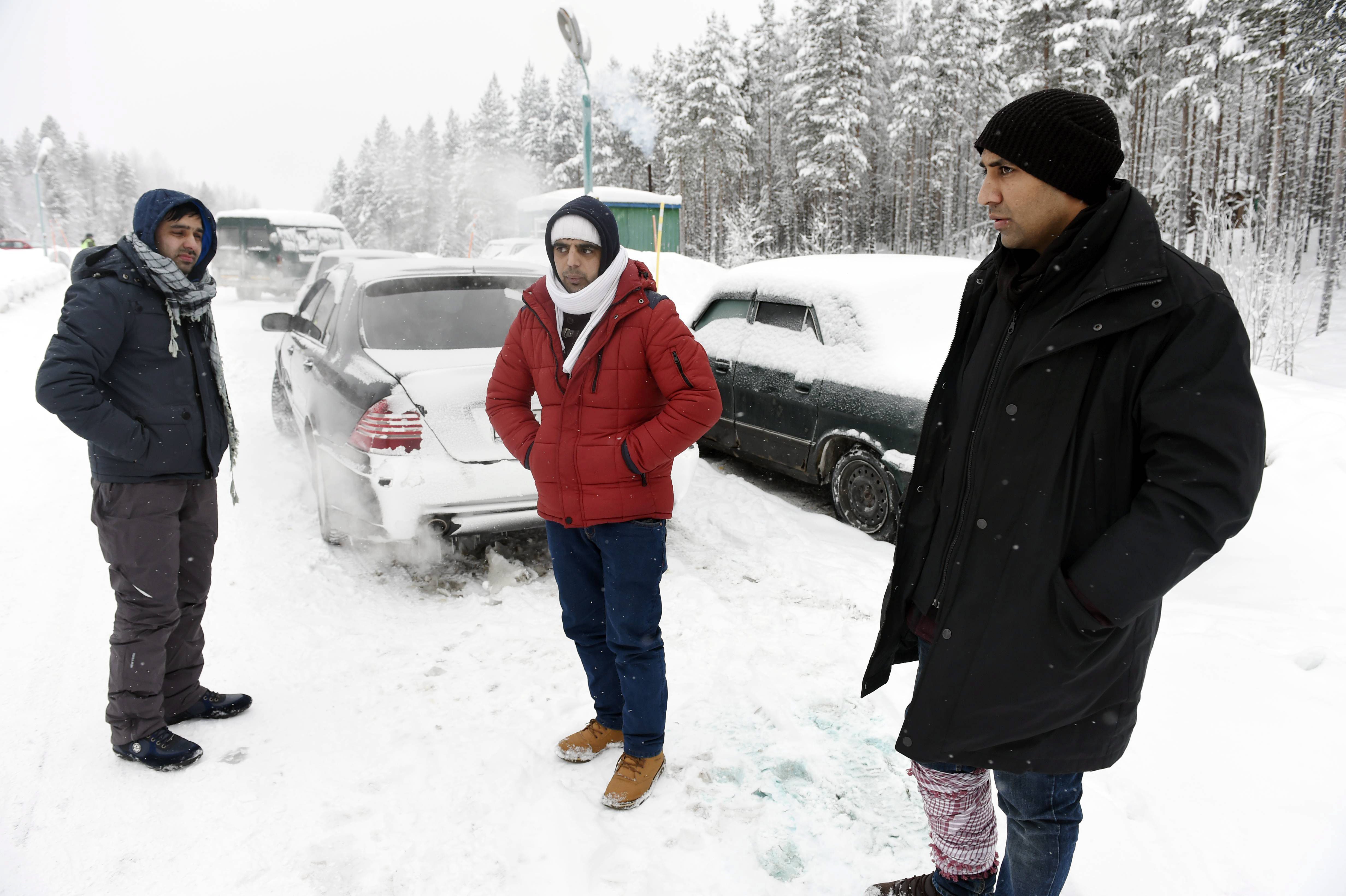 Finland and Russia Temporarily Close Border to Migrants