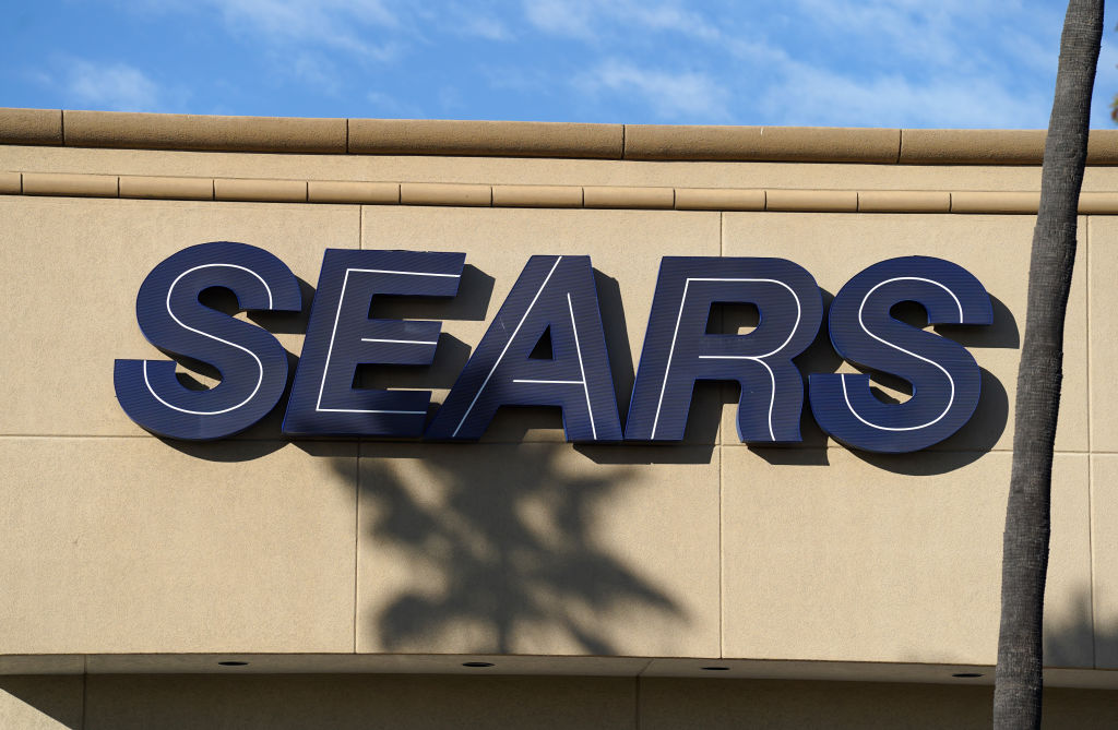 Lampert's Bid Beat Out Other Liquidators to Keep Sears Alive