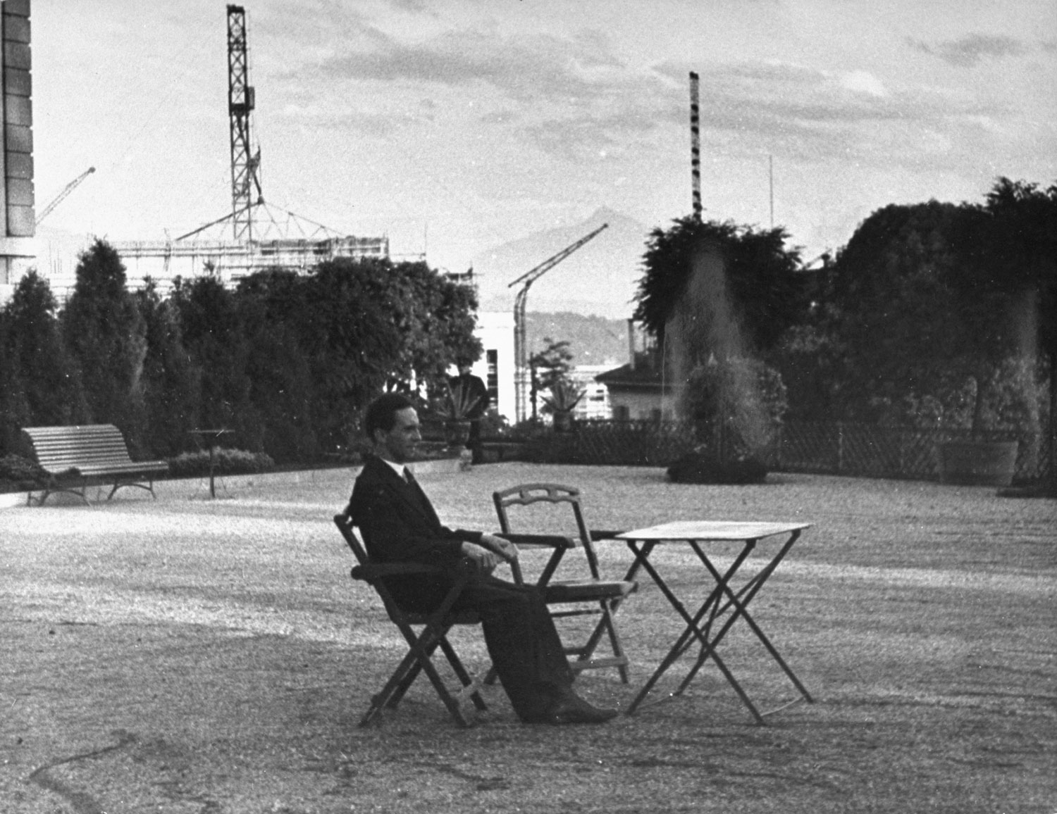Goebbels in Geneva, 1933: Behind a Classic Alfred Eisenstaedt Picture