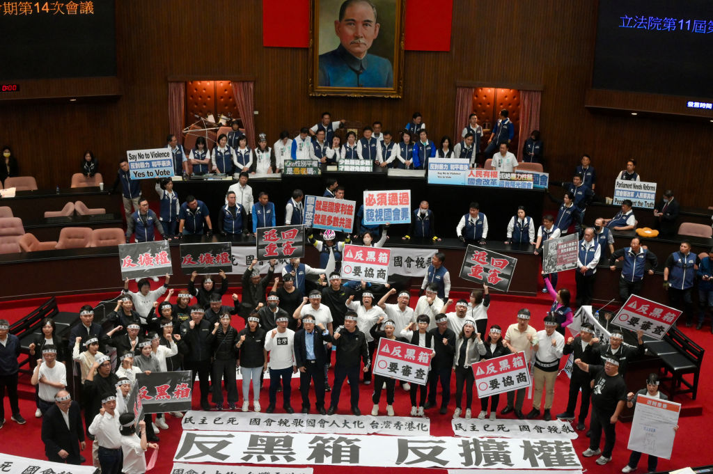Protests Erupt in Taiwan as China-Leaning Lawmakers Aim to Weaken New ...