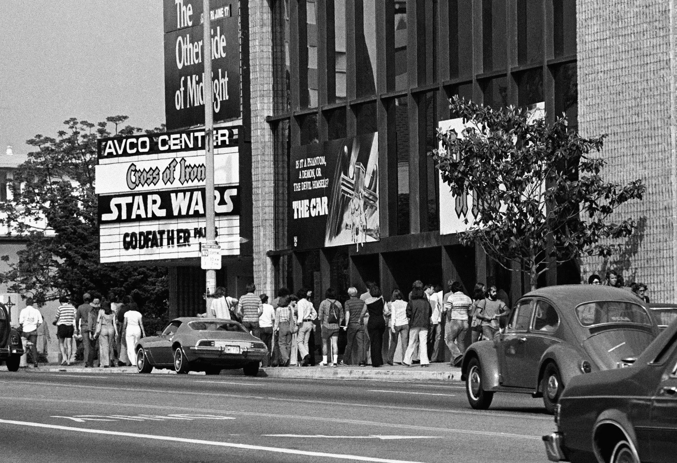 Star Wars Photos: See Original Mega-Fans From 1977