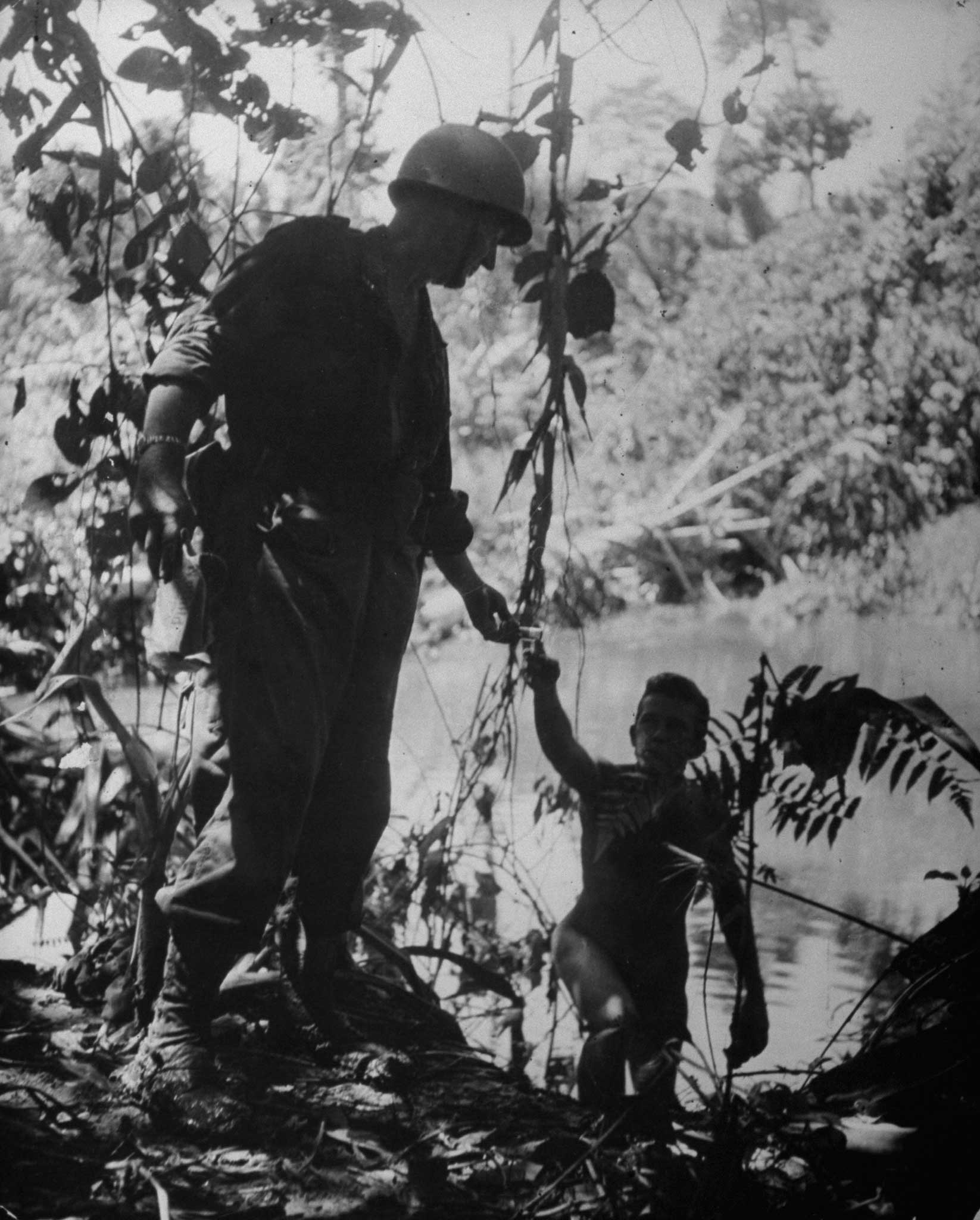 'Dead Americans at Buna Beach': The Photo That Won World War II