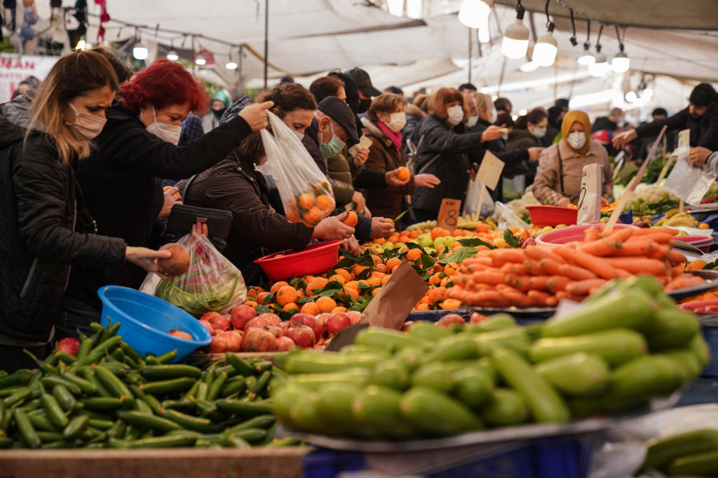 Shoppers Scramble as Ukraine War Hikes Global Food Prices