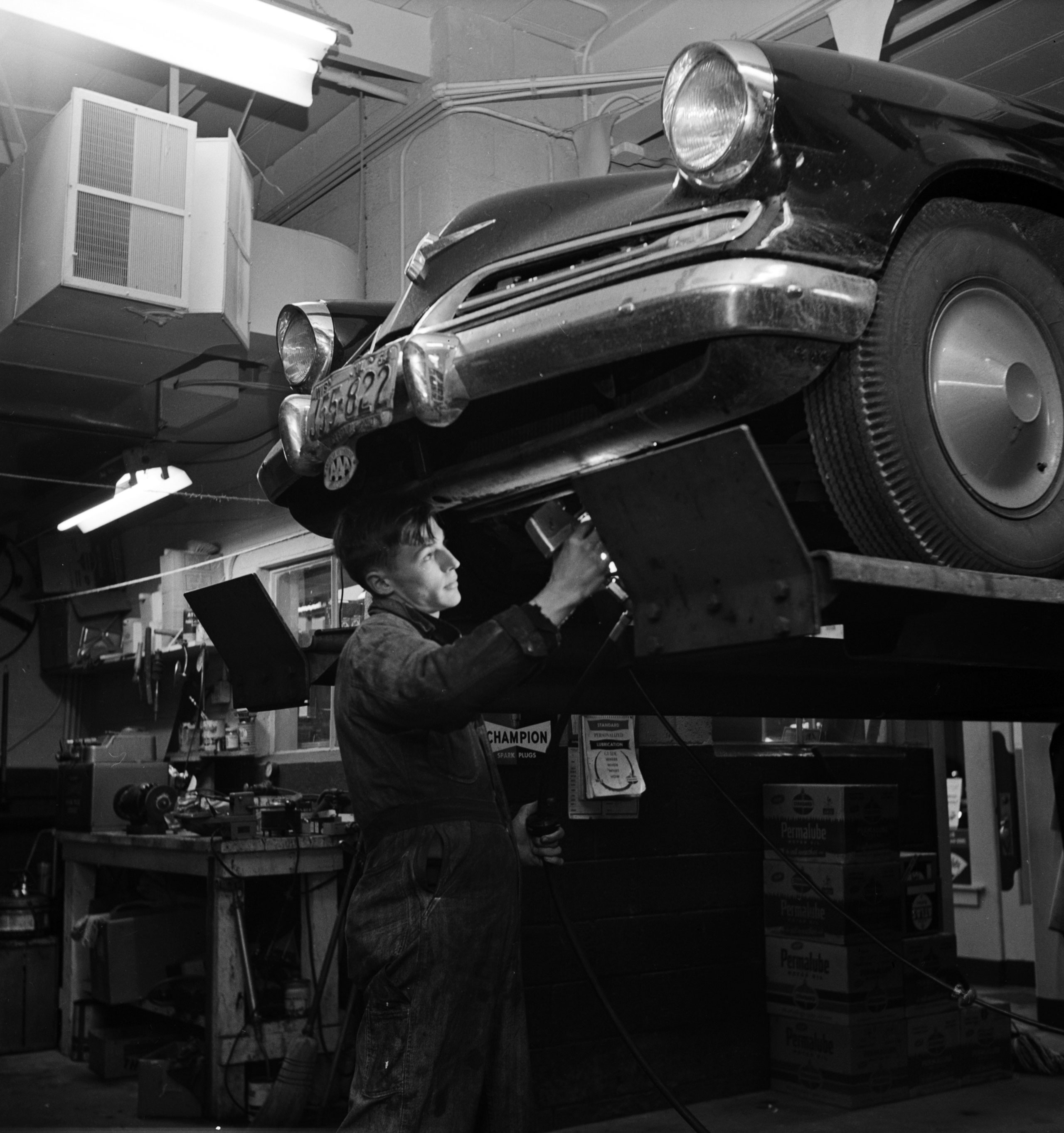 'The Luckiest Generation': LIFE With Teenagers in 1950s America