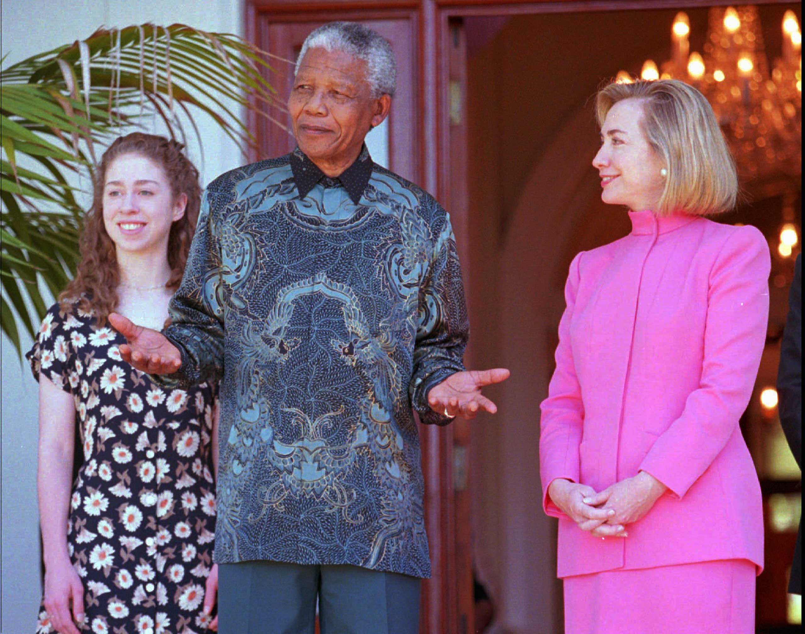 Celebrities Congratulate Chelsea Clinton on Her Baby