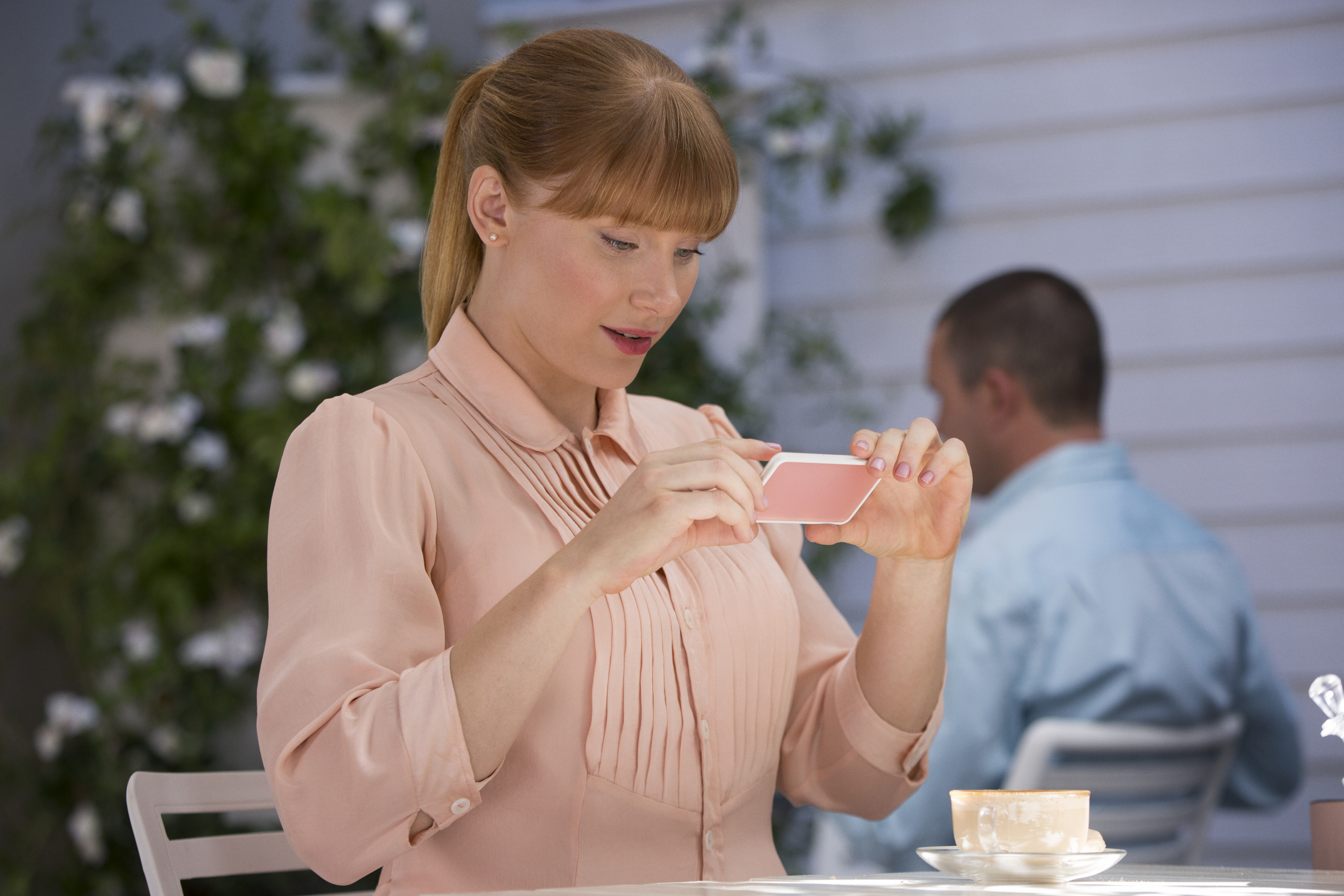 Bryce Dallas Howard stars in an episode of Netflix's Black Mirror ...