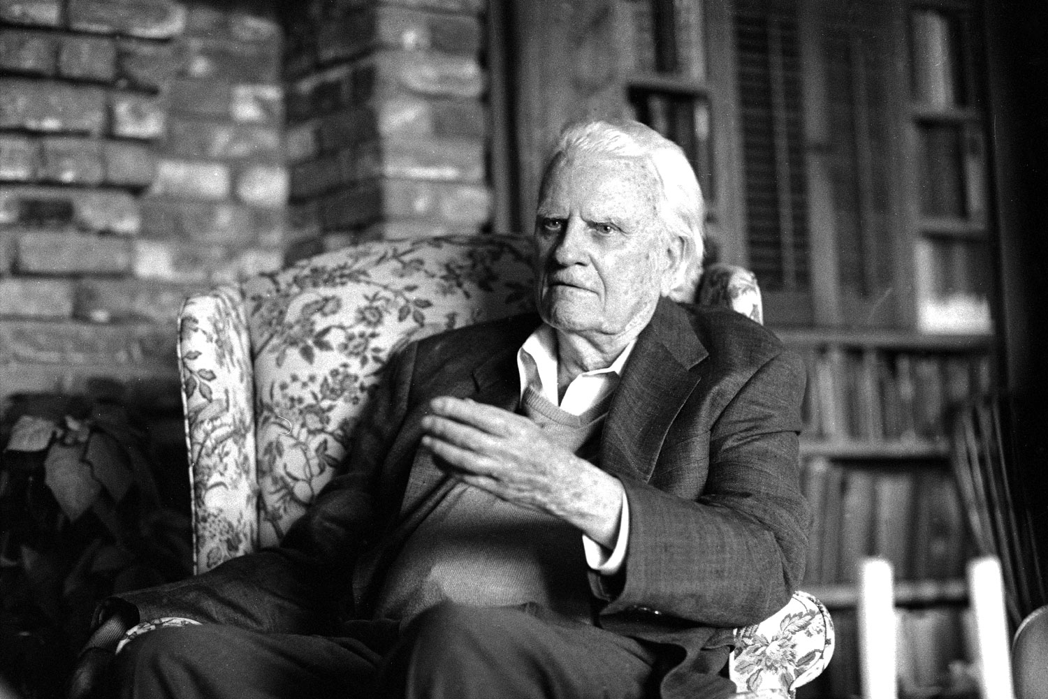 Preacher Billy Graham Is Dead at Age 99