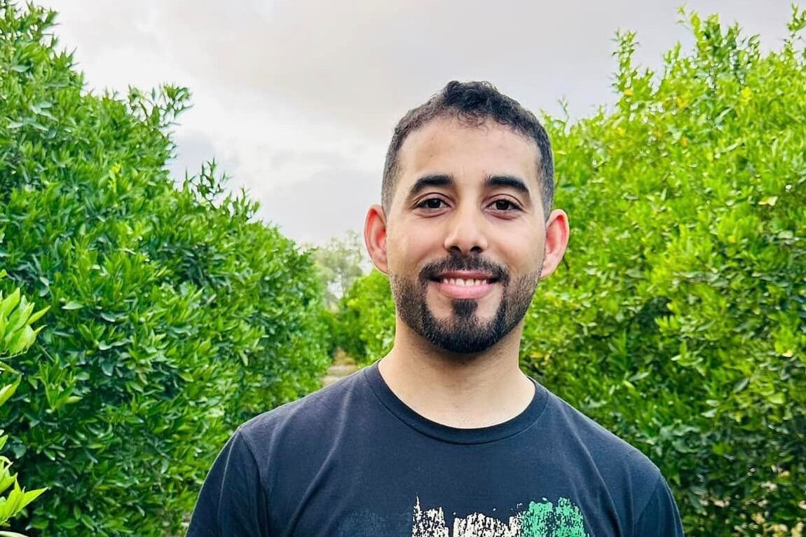 Gaza-Based Poet Mosab Abu Toha Reunites With Family After Israeli Detention
