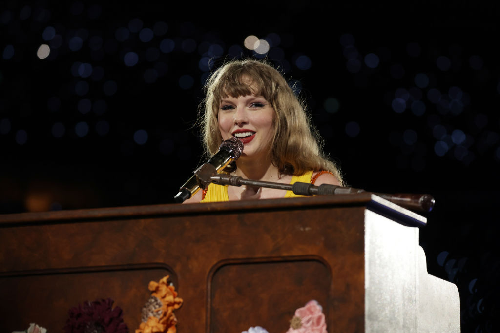 All of the Mashups Taylor Swift Performed on Her Eras Tour