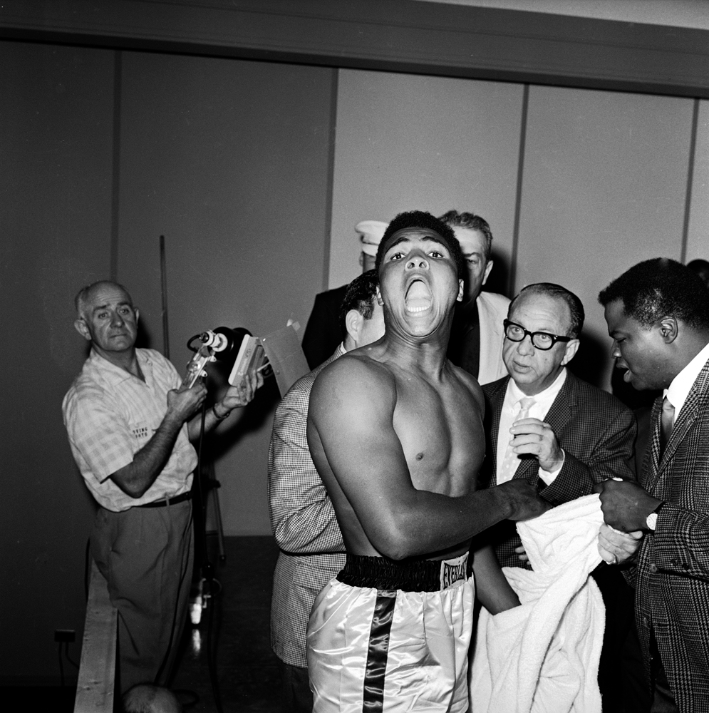 Muhammad Ali vs. Liston 1964: Classic Photos of Ali's First Title Bout