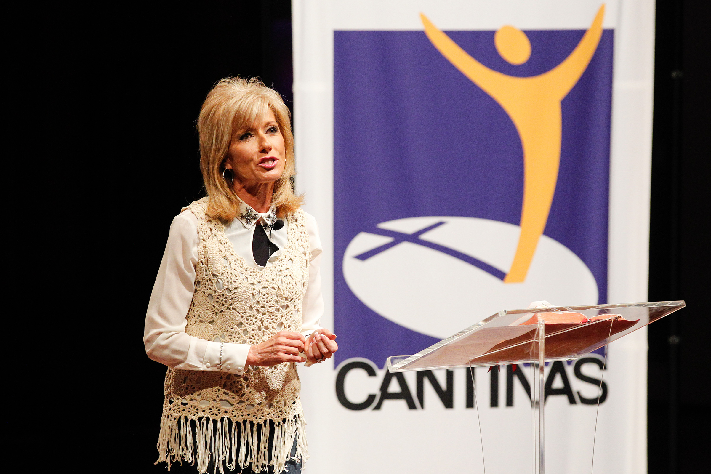 Review: Beth Moore's All My Knotted-Up Life