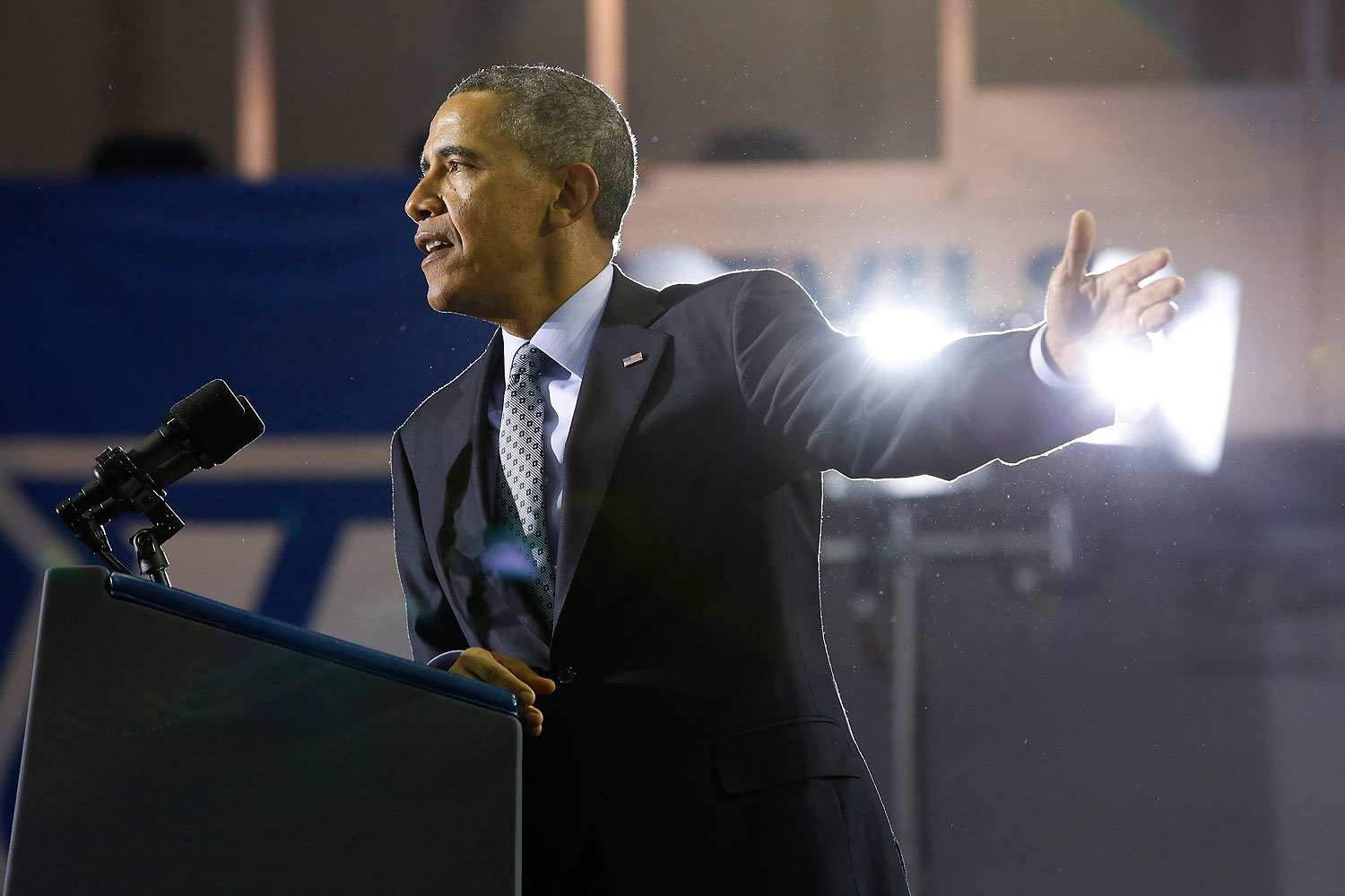 Barack Obama Orders Sanctions in Russia-Ukraine Crimea Conflict