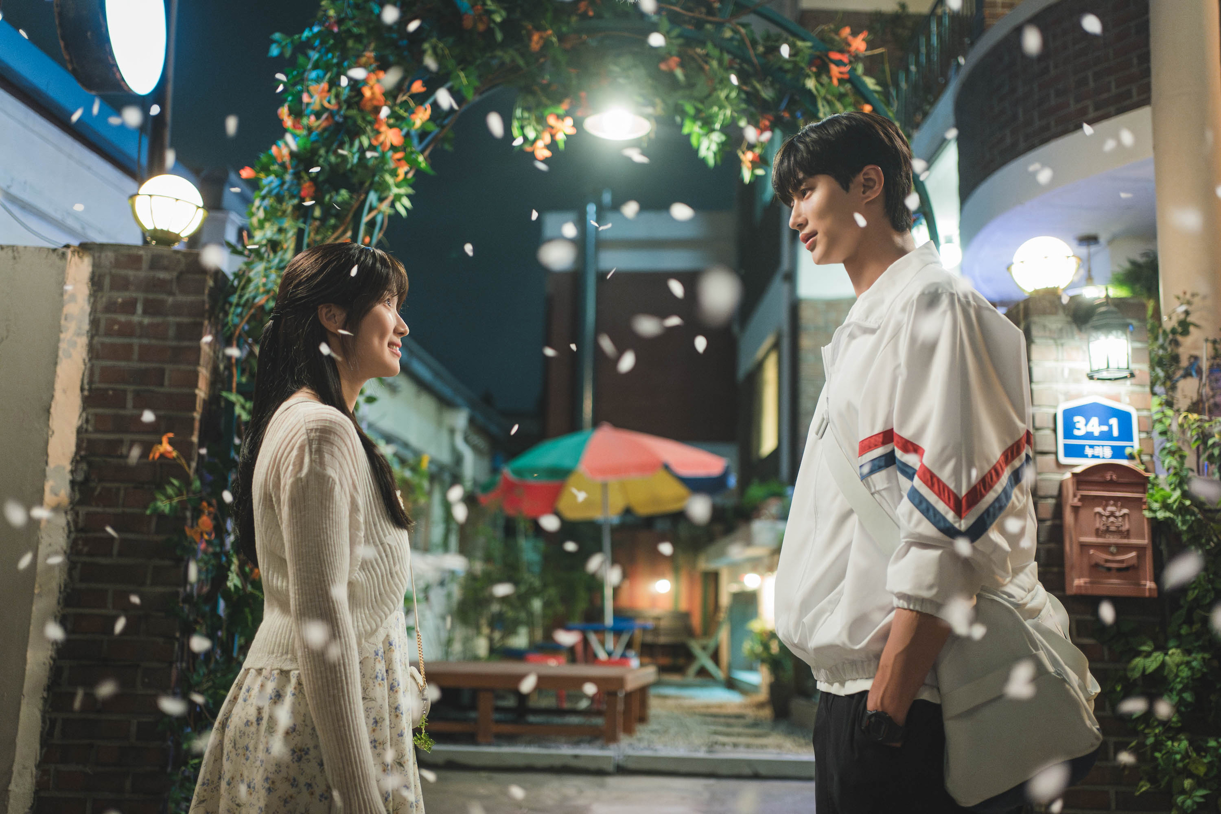 Lovely Runner's Finale Makes It the Year's Best K-Drama